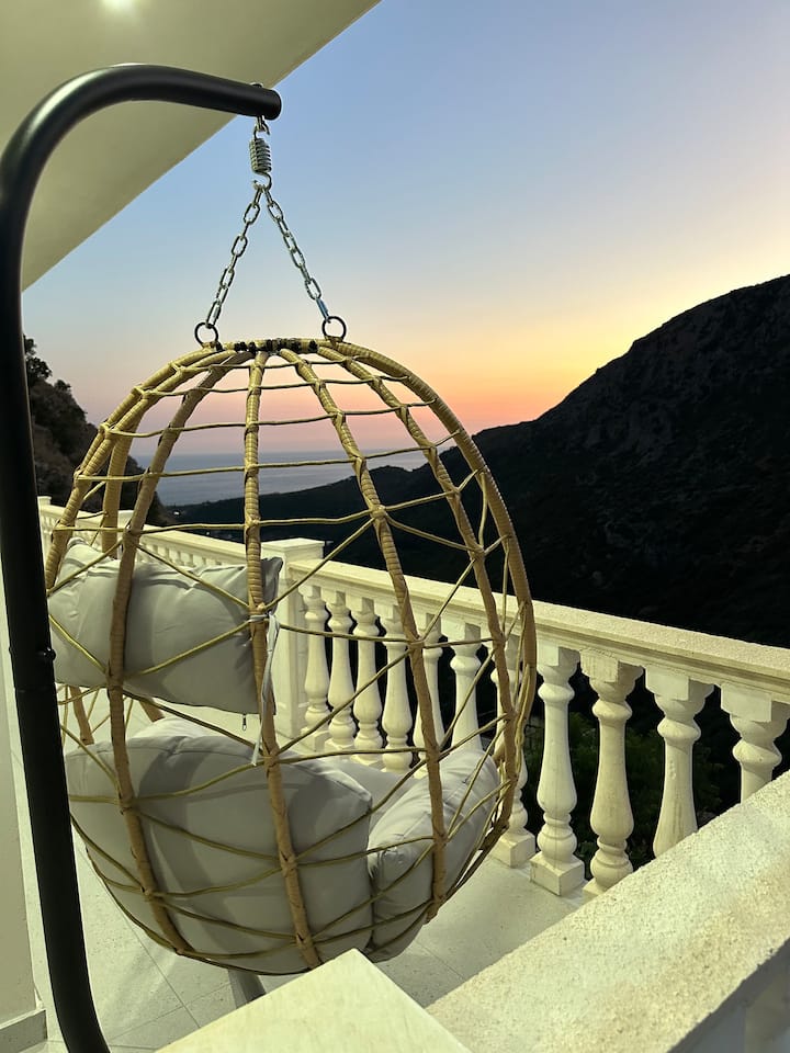 Sweet Home 1 - Himarë