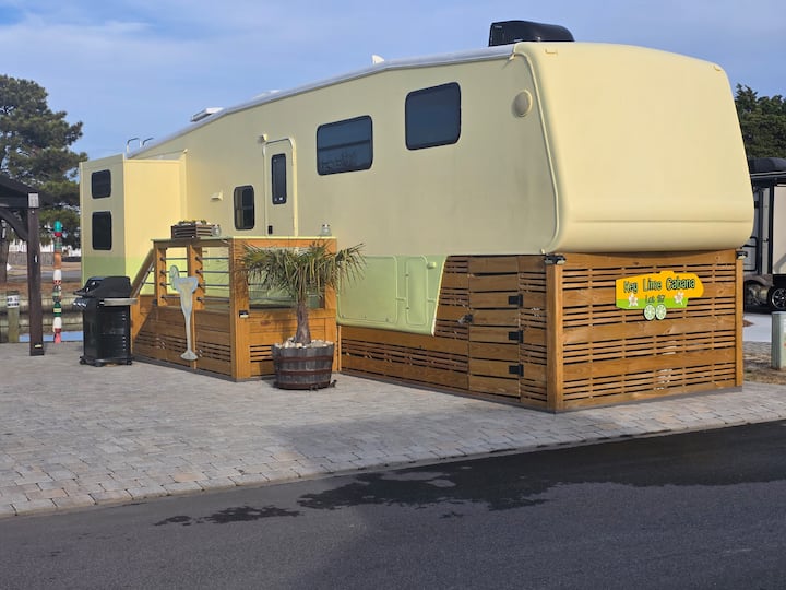 Key Lime Cabana At Surfside - Virginia Beach, VA