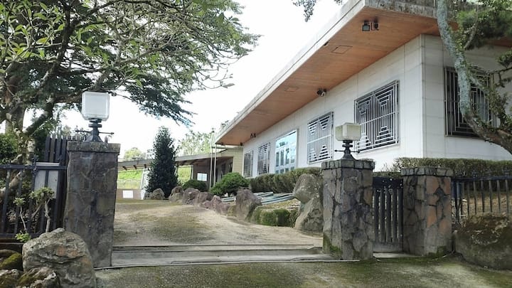南投包棟憶境埔里民宿-烤肉 Ktv溫足池(18~24人) - 南投縣
