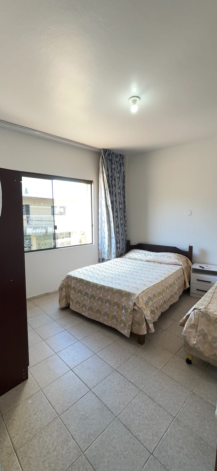 Quarto Para 3 Pessoas No Centro - Tramandaí