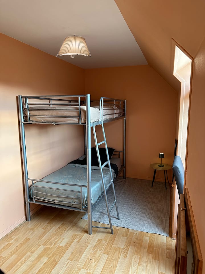 Chambre Lits Superposés - Roissy-en-France