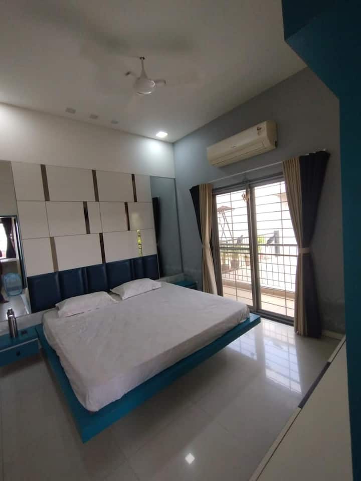 Homely Home 2 Only For Female - Ahmedabad