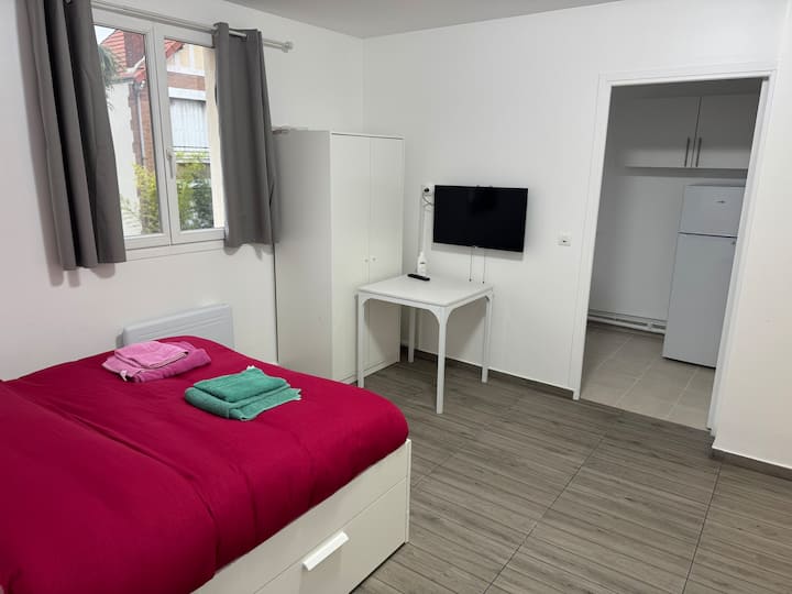 Appartement Stade De France, Idéal Pour 2 Pers (H) - Saint-Denis, France