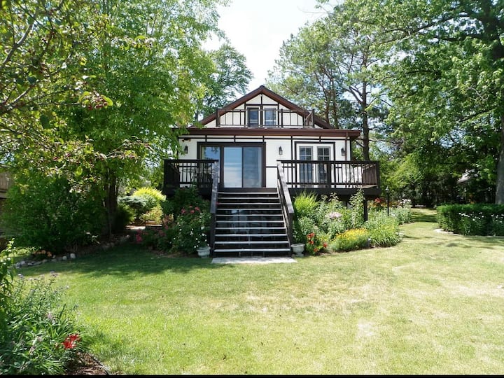 Lakefront W/ Incredible Views, Close To Skiing - Antioch, IL