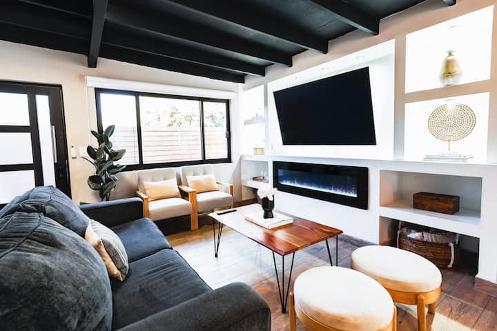 Modern 3br Home Near Downtown Sleeps 6 - Ensenada