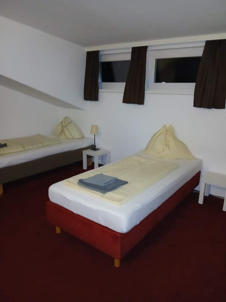 Zimmer Mit Gemeinschaftsbad - Linz
