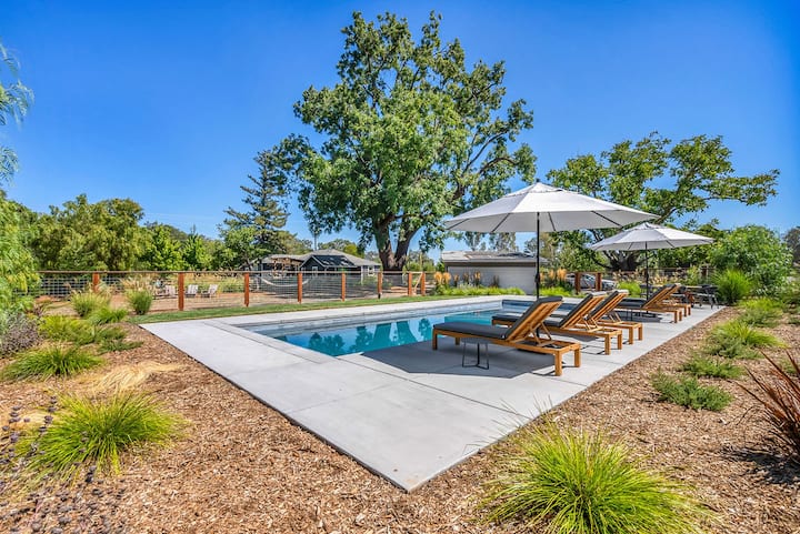 New Listing! Sonoma Designer Farmhouse With Pool - Sonoma, CA