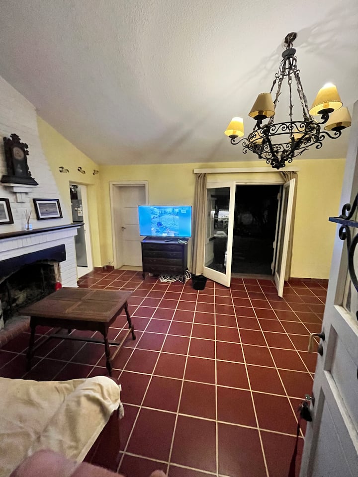 Casa Atlántida 1 1/2 De La Playa - Atlántida