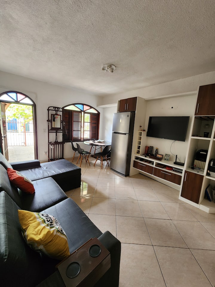 Casa Em Frente à Lagoa, Próximo A Praia Do Forte - Cabo Frio