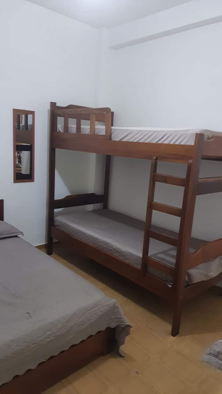 Apto 64m ÓTima Localização - Praia De Pitangueiras - Guarujá