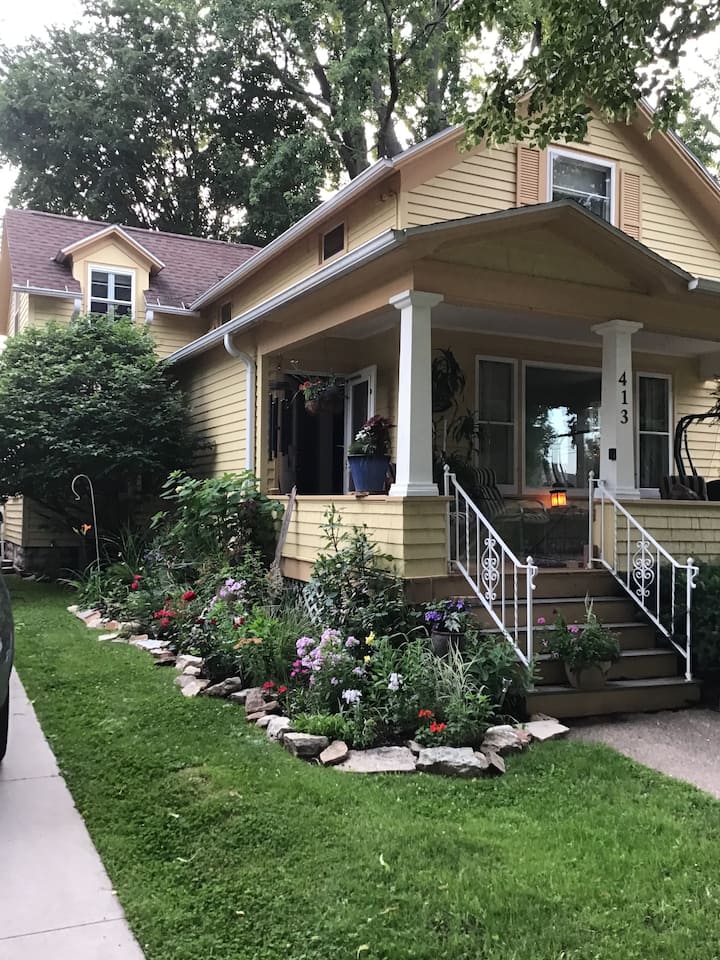 Charming Downtown Appleton Home - Appleton, WI