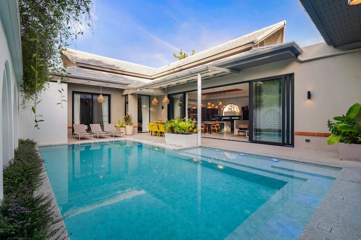 New Stylish 4br Pool Villa Near Hotel Stay - Phuket
