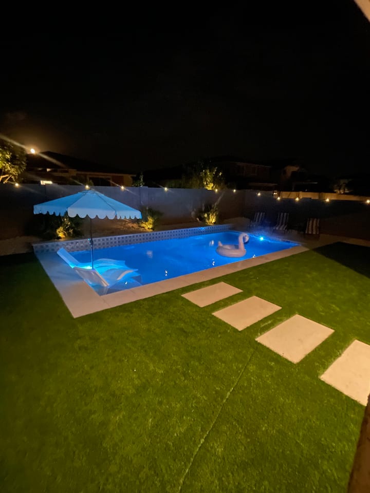 Stay And Play: Pool And Entertainment - Queen Creek, AZ