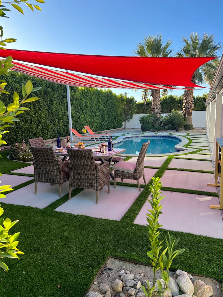 New Holiday House Early Check-in Salt Water Pool - Palm Springs, CA