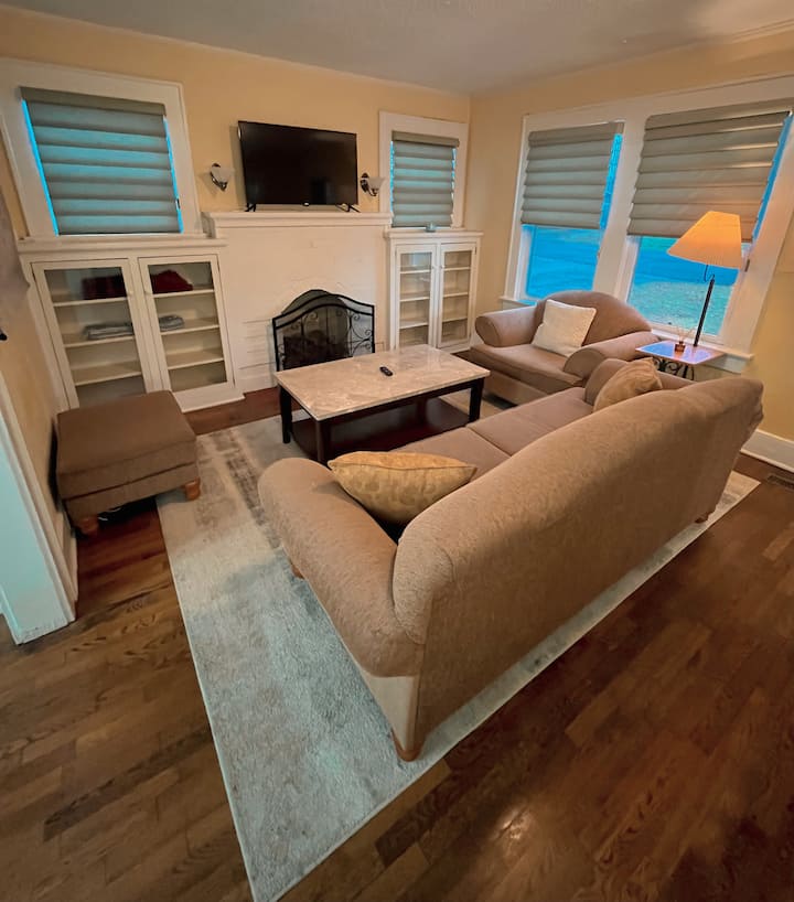 Newly Updated/central Location - Fort Smith, AR