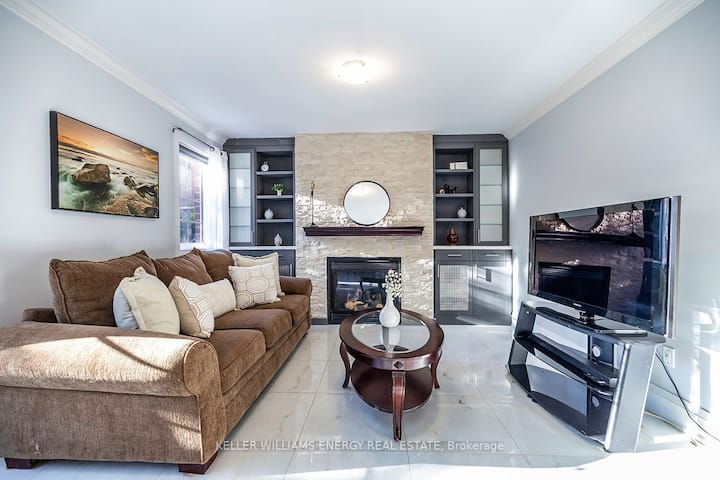 Bright & Spacious 2 Bdrm Walkout - Oshawa