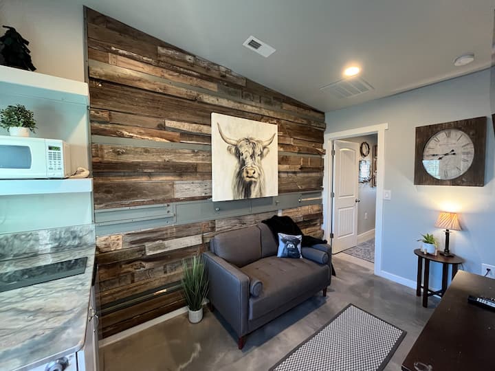 Country Cottage • Hot Tub • Fire Pit • Cold Plunge - Lake Lowell, ID