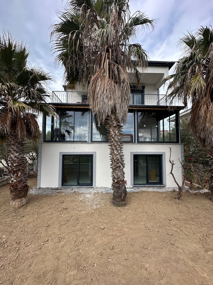 Cunda Adasında Denize 30mt.villa - Ayvalık