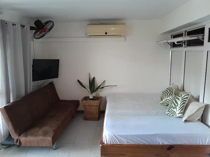 Secured And Cozy Studio With Pool And Garden - Mauritius