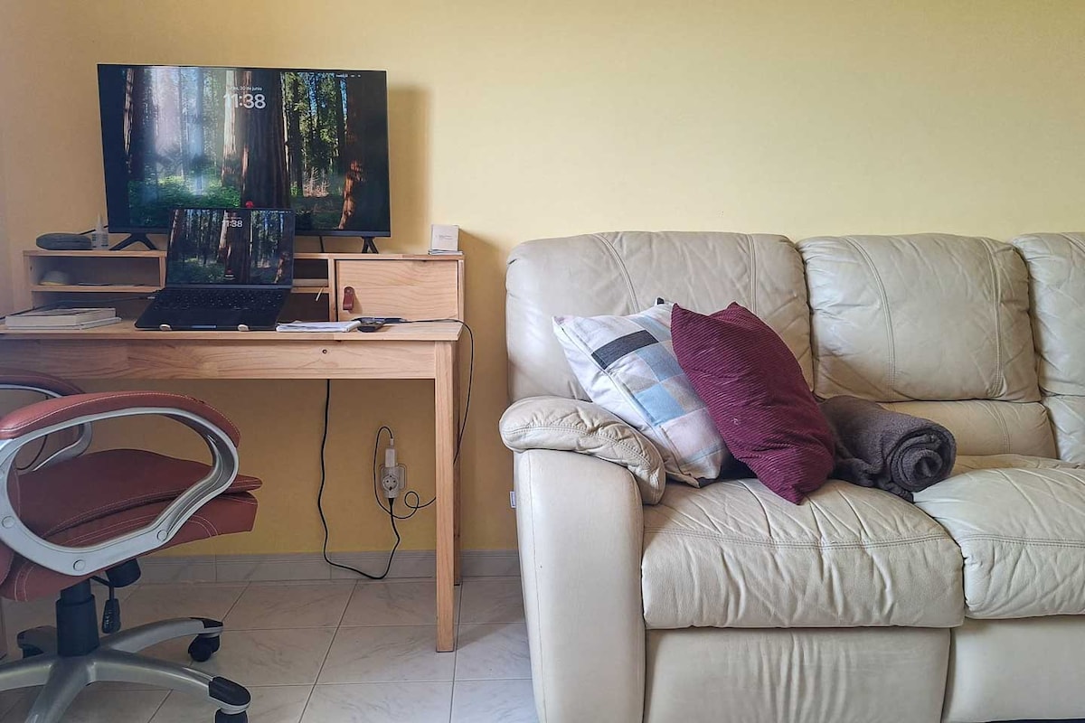 Apartamento Beatriz, Ferrel: 2 dormitorios, balcón - Departamentos en ...