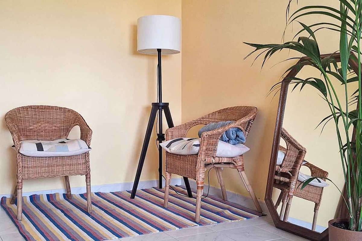 Apartamento Beatriz, Ferrel: 2 dormitorios, balcón - Departamentos en ...