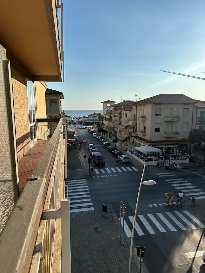 Appartamento A 50 M Dal Mare - Viareggio
