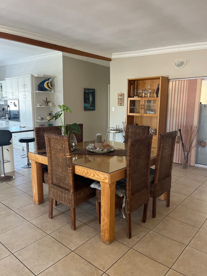 Sea Wiz On Lj Smit Street - Yzerfontein
