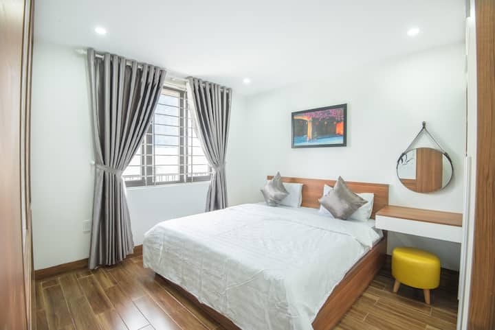 Bonzer/large Apartment With Balcony-near The Beach - Đà Nẵng
