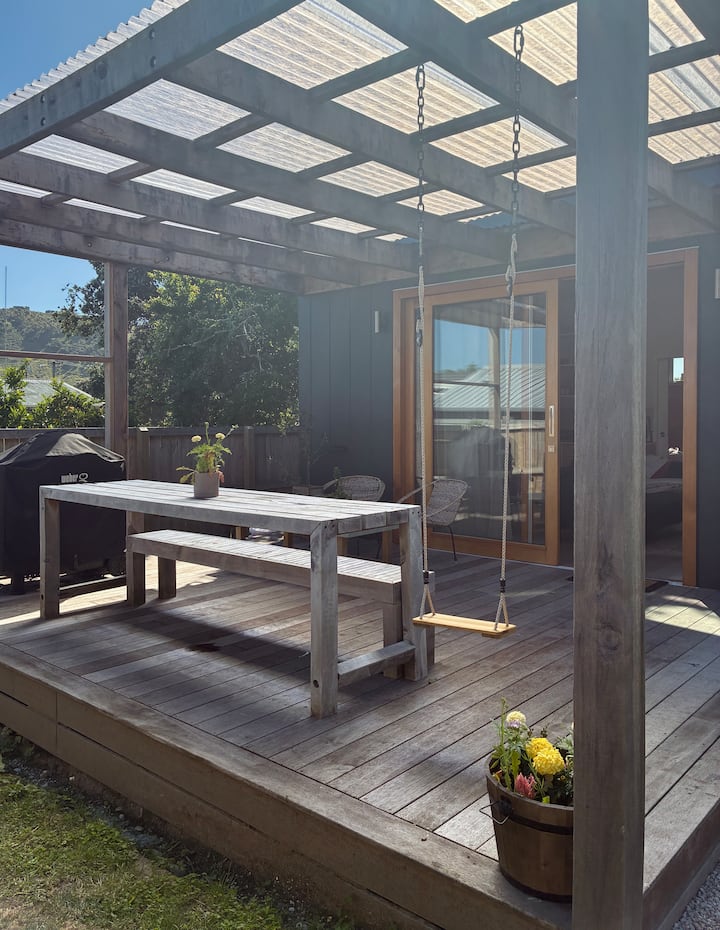 Cozy Studio • 5 Min To Beach & Town • Hill View - Gisborne
