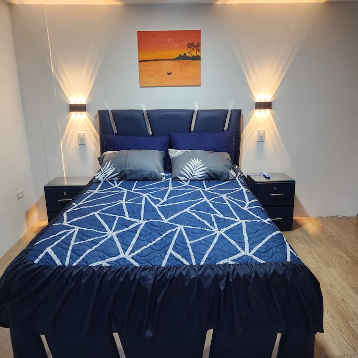 Depa 2hab Cerca Al Parque La Carolina - Quito