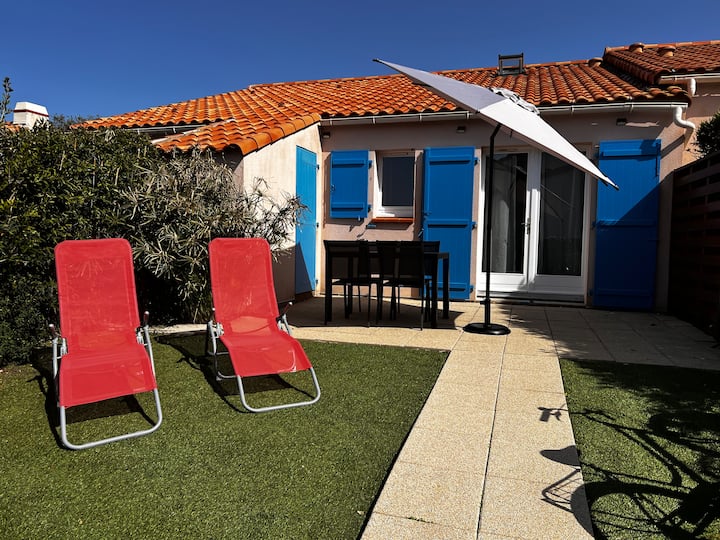 Maison De Vacances En Bord De Mer - 4 Personnes - Saint-Michel-Chef-Chef