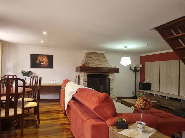 Belissima Casa Em C  Do Jordão - Campos do Jordão