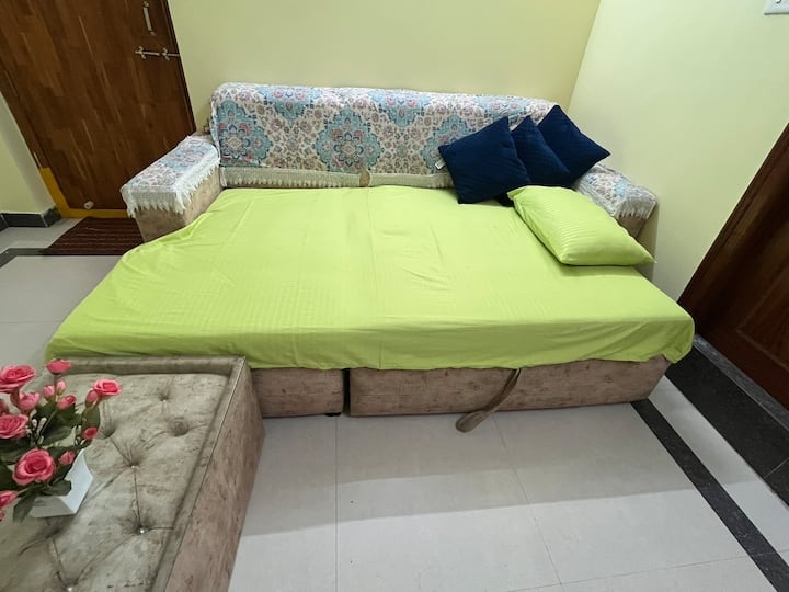 Premium 1bhk Gachibowli -Walk To Aig Dlf Microsoft - Hyderabad