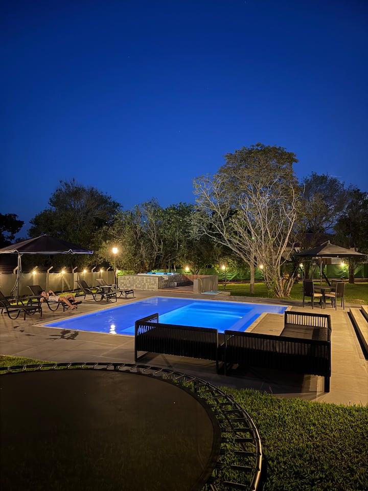 Hidromassagem, Piscina Aquecida 32°, Ar E Enxoval. - Itapetininga