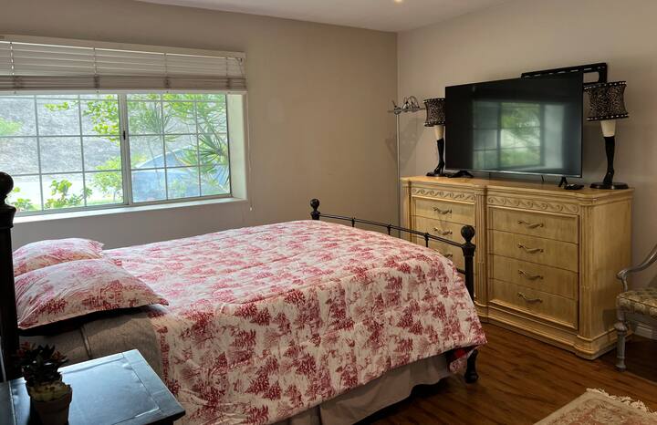 Cozy Master Room With Private Bathroom - Mission Viejo, CA