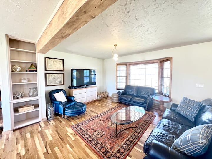 Stillwater Cottage - Stillwater, OK