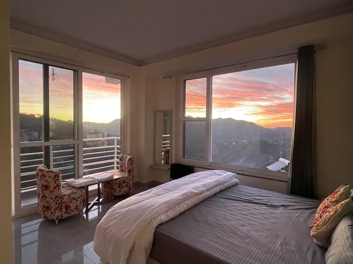 1bhk Lofthouse Panoramic View | Parking | Balcony - Shimla