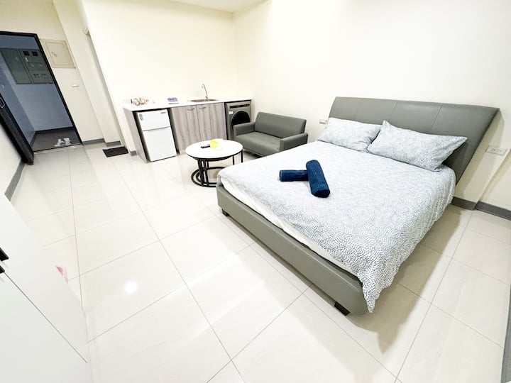 走路逢甲 全新大套房 - 西屯區