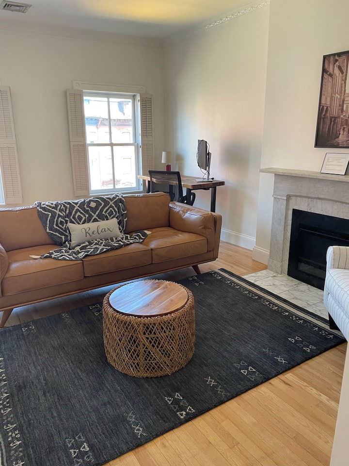 Southend 2br Charming, Modern And Sunny! - Dorchester, MA