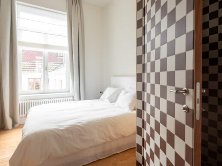 Nice Appartement In Ixelles - Bryssel