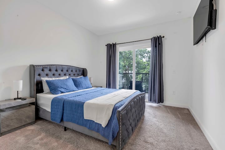 Downtown Atlanta
Home Away From Home - Atlanta, GA