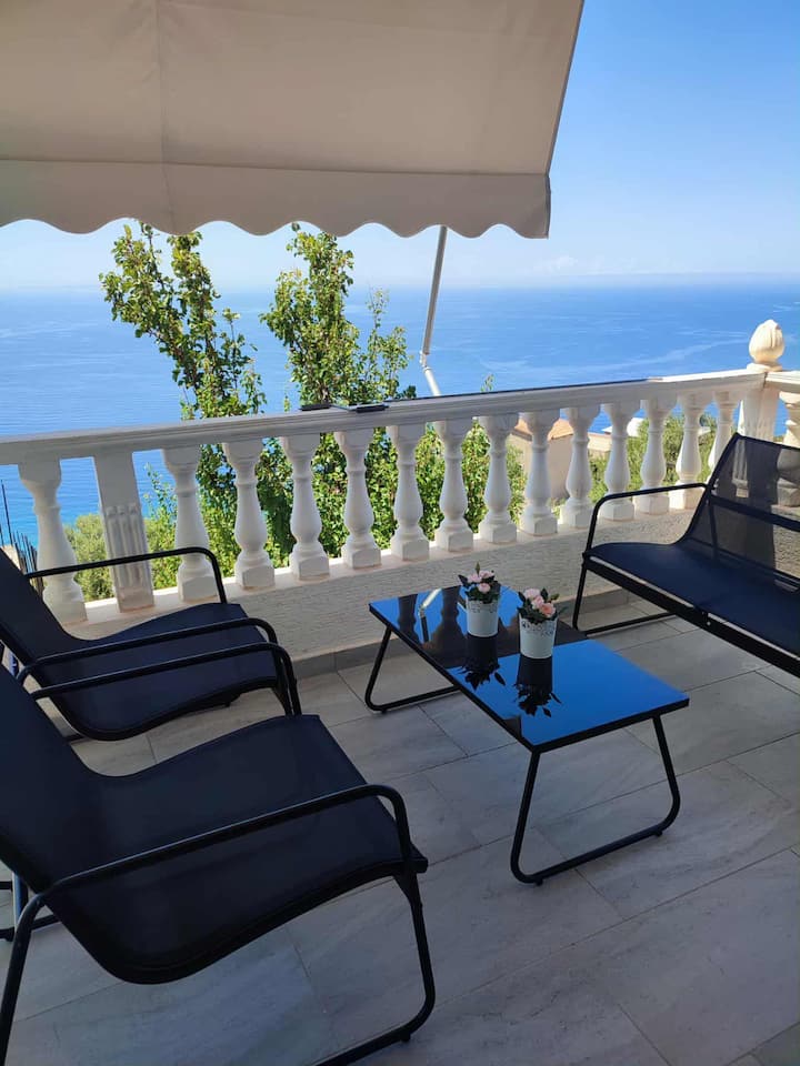 Villa Alexandra - Borsh