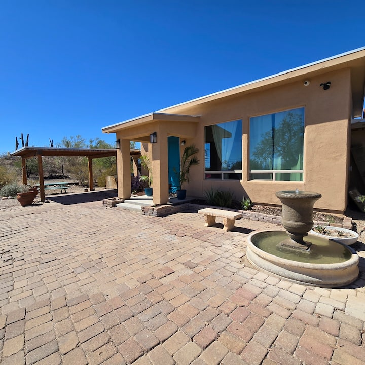 Silverbell Ranch Desert Oasis With Pool & Hottub - Carousel, Tucson