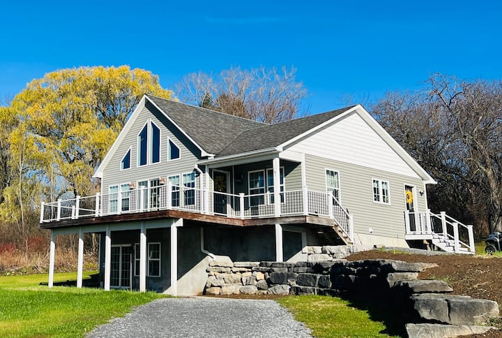 Cozy Private Apartment - Skaneateles, NY