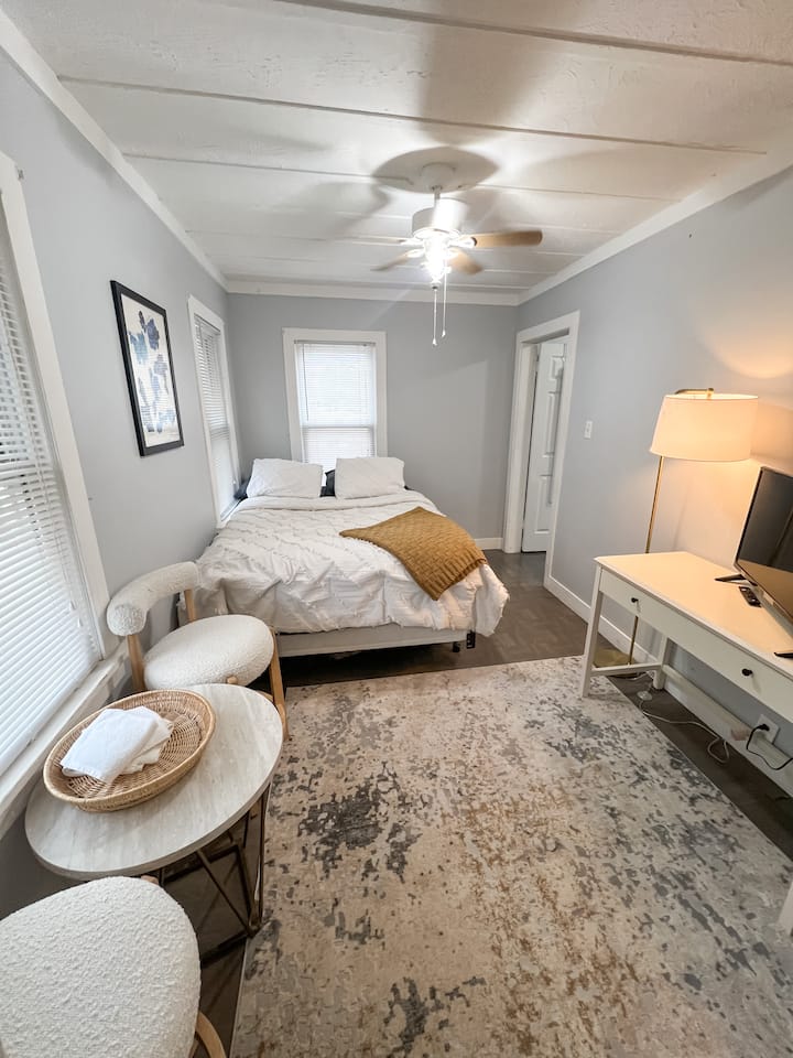 1 Bedroom Apt Near Downtown/bok - Low Cleaning Fee - Tulsa, OK