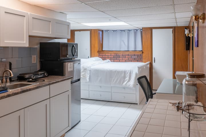Cozy Northeast Philly Studio. - Fox Chase - Philadelphia