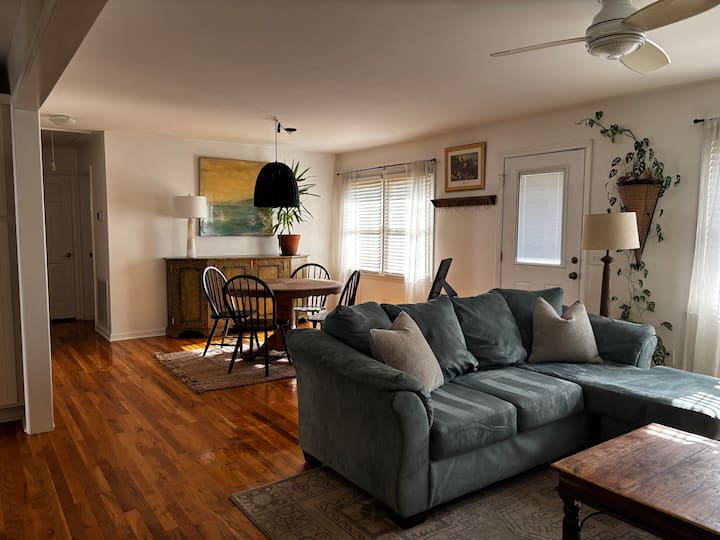 Cozy Bungalow - Wilmington, NC