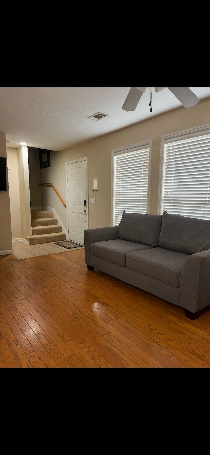 Auburn Townhome - Auburn, AL