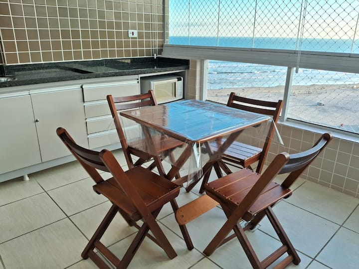 Apto  Praia Grande/condomínio Frente Ao Mar/mirim - Brazil