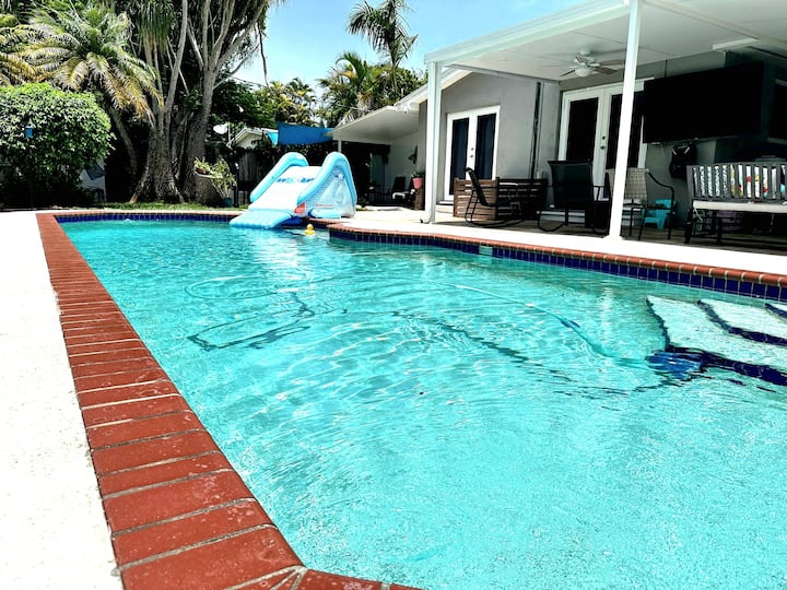 Pool House/heated Swimming Pool/ (Private Duplex) - Cutler Bay, FL